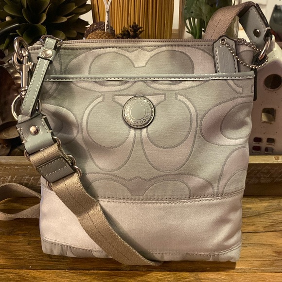 Coach | Bags | Coach Gray Signature Canvas And Gray Patent Leather Trim ...